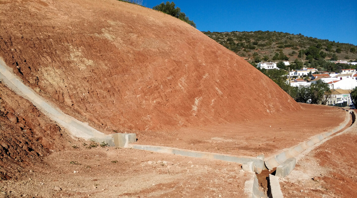 Estabilização de Talude - Protecna